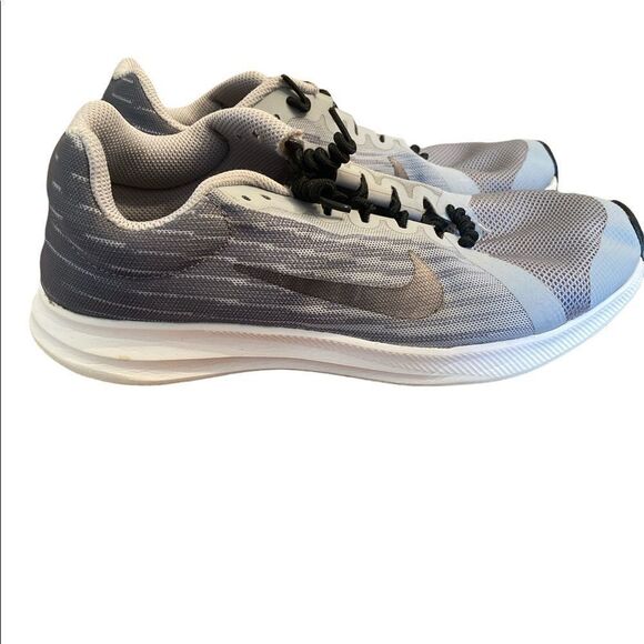 Nike | Shoes | Nikegirlstennisshoessize5 | Poshmark